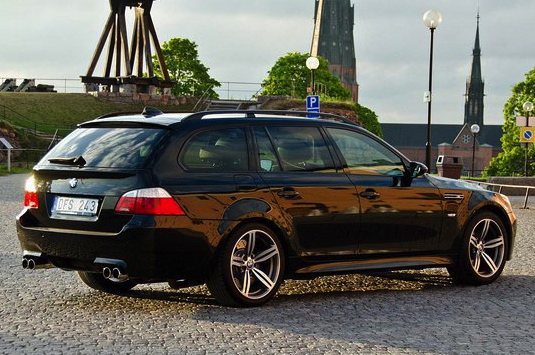 rejsa.nu :: SÄLJES: Fälgar och nya däck till BMW E61 M5