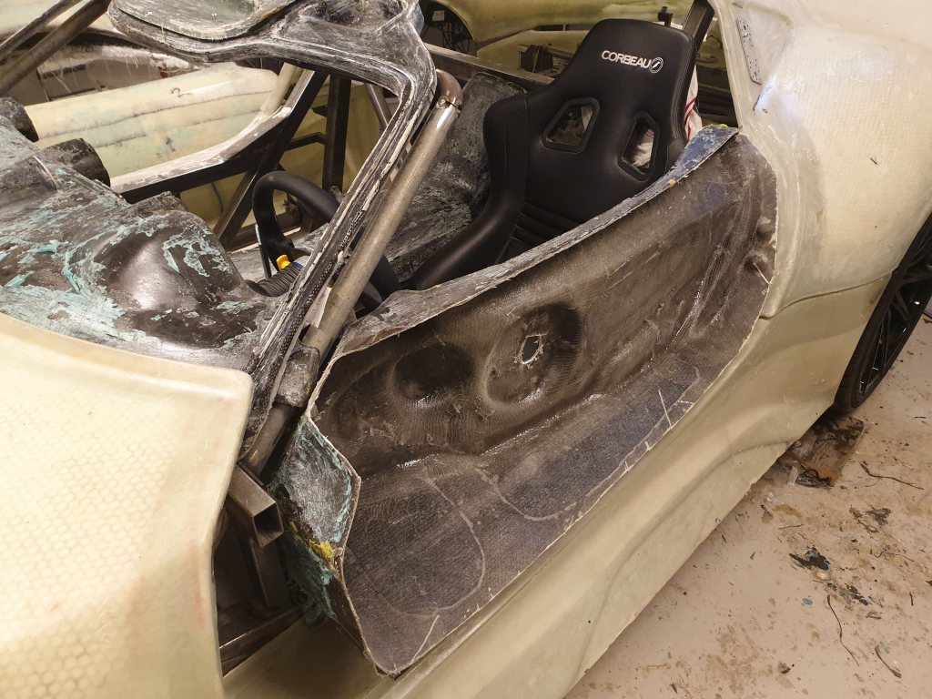 rejsa.nu :: Arezu GT silver series - AMG GT Vision inspired replica