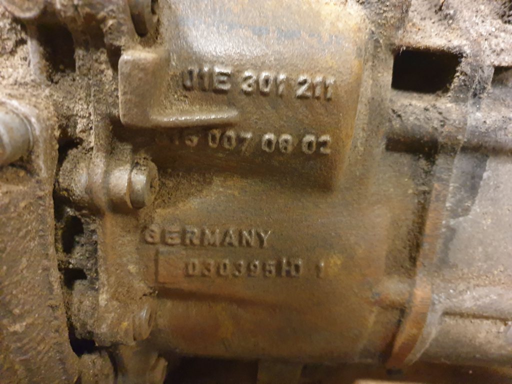 rejsa.nu :: SÄLJES: Audi 01E 6-växlad FWD växellåda. SÅLD