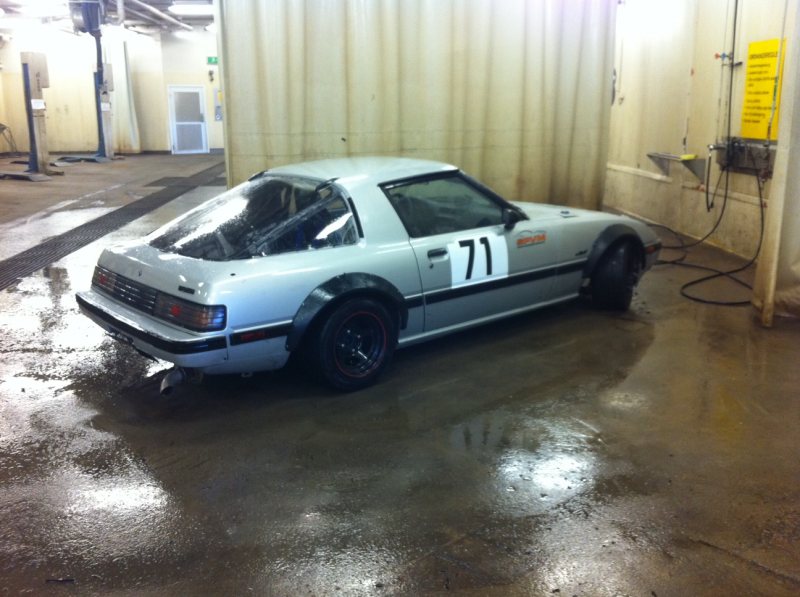 rejsa.nu :: Mazda RX7 FB Silver säljes